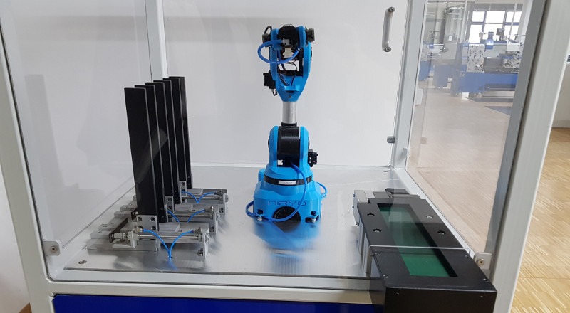 Niryo One: presentation of the robot and its uses